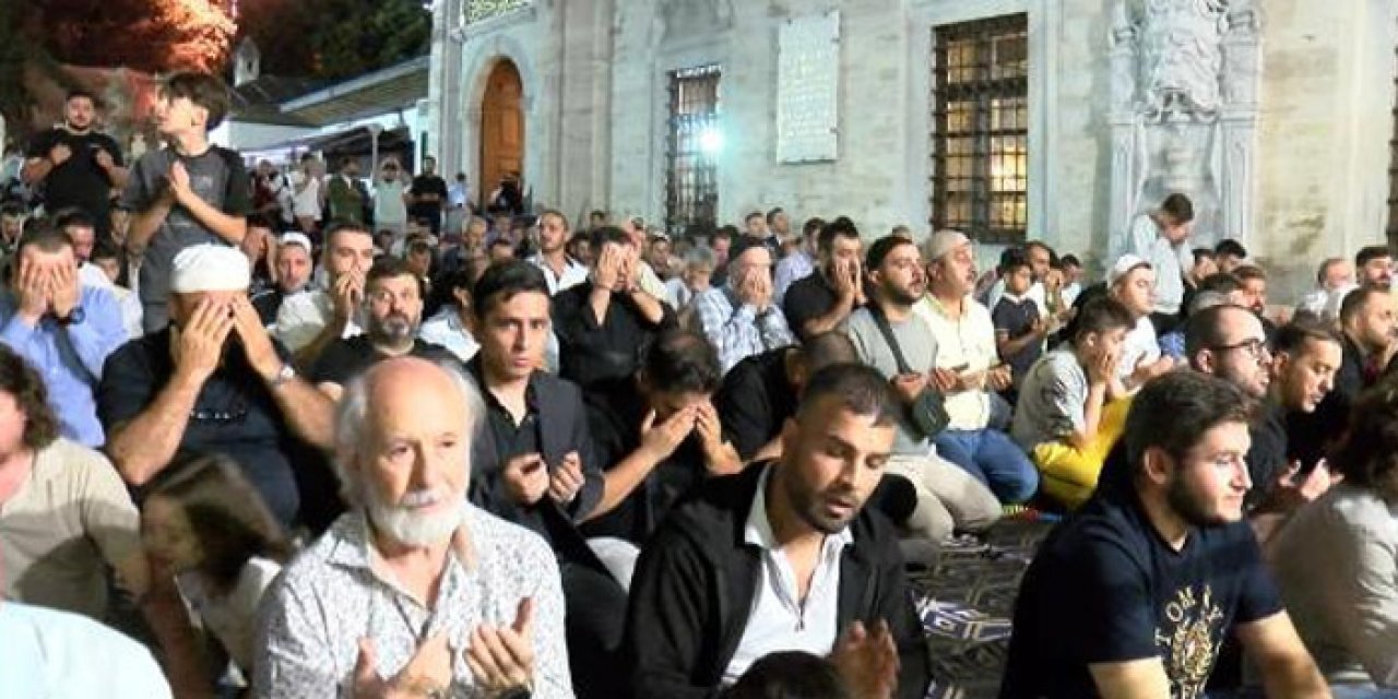 Mevlit Kandili'nde camilerde yoğunluk oluştu